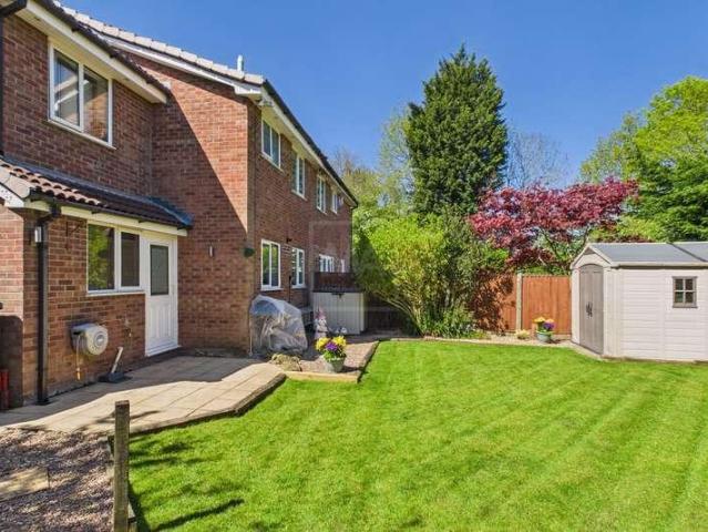 4 bed property for sale