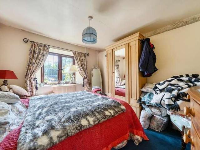 4 bed property for sale