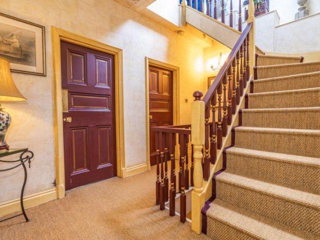 4 bed property for sale