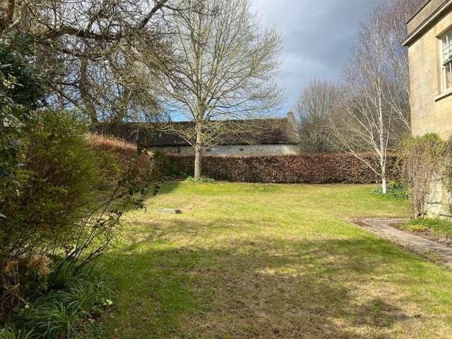 4 bed property for sale