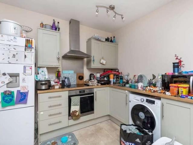 4 bed property for sale