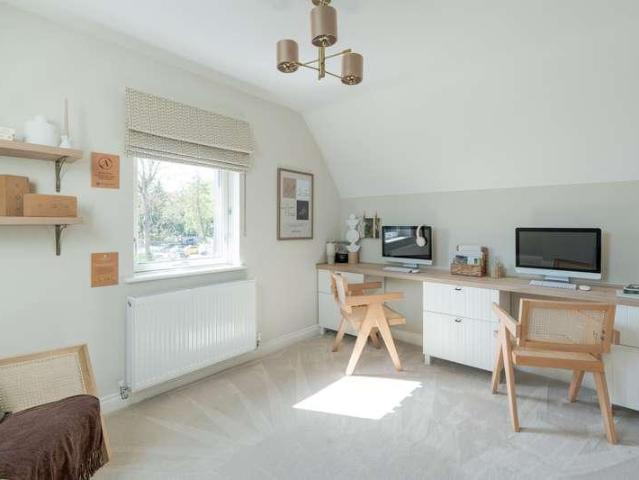 4 bed property for sale
