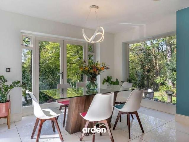 4 bed property for sale