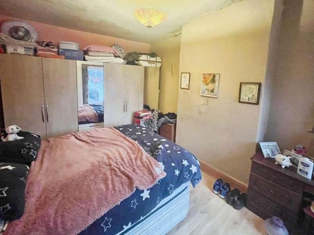 4 bed property for sale