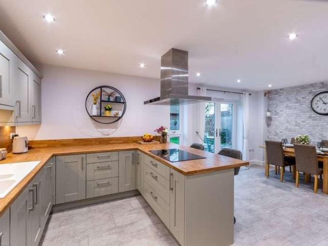 4 bed property for sale