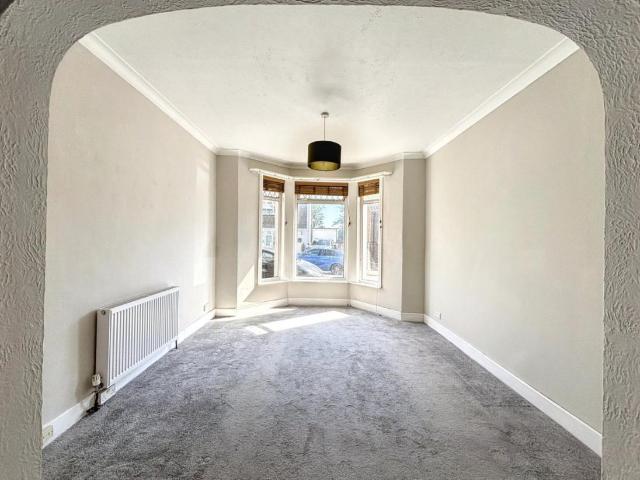 4 bed property for sale