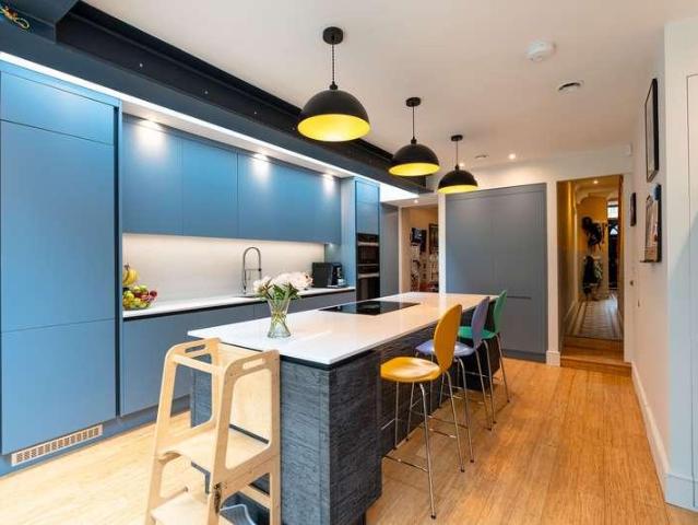 4 bed property for sale
