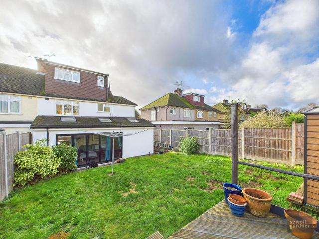 4 bed property for sale