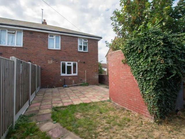 4 bed property for sale