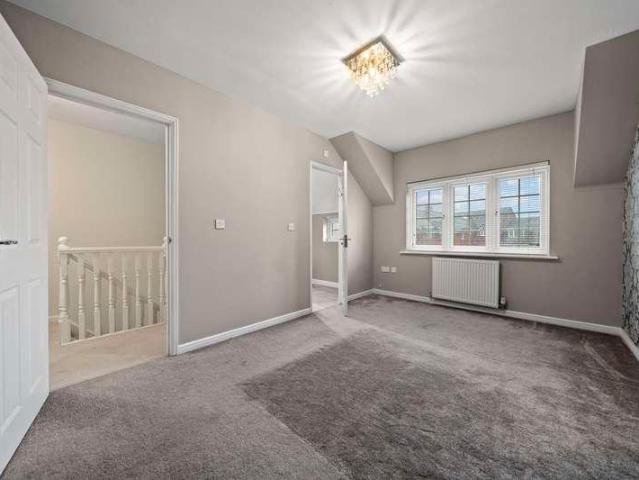 4 bed property for sale