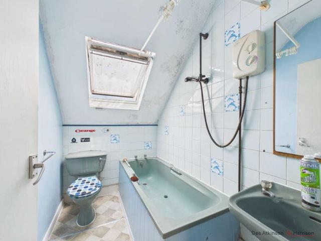 4 bed property for sale