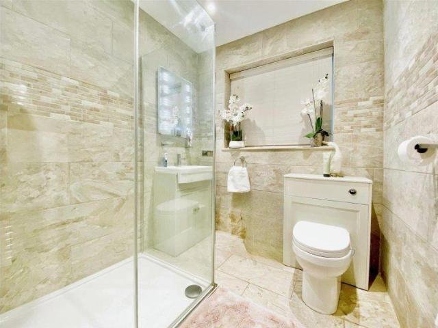 4 bed property for sale