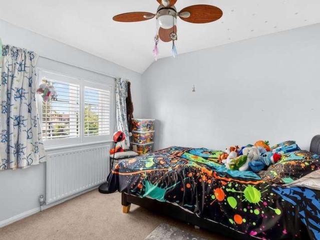 4 bed property for sale