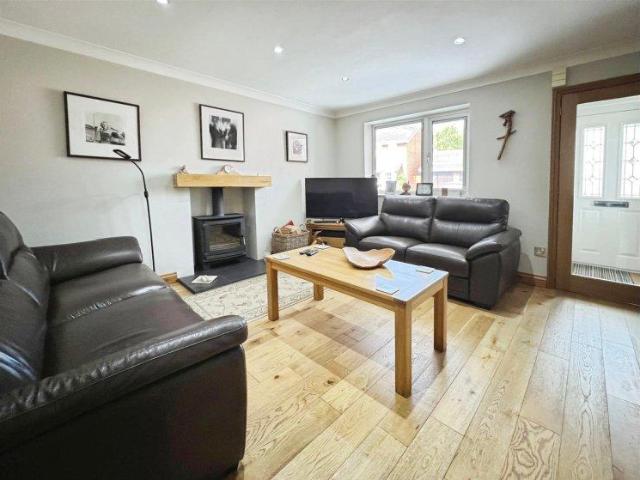 4 bed property for sale