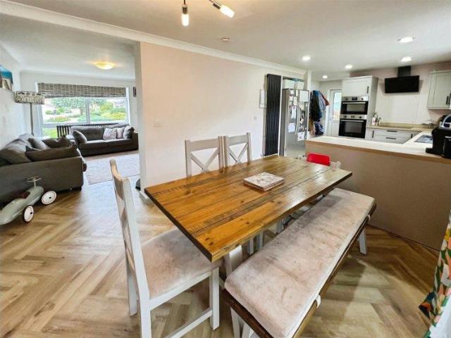 4 bed property for sale
