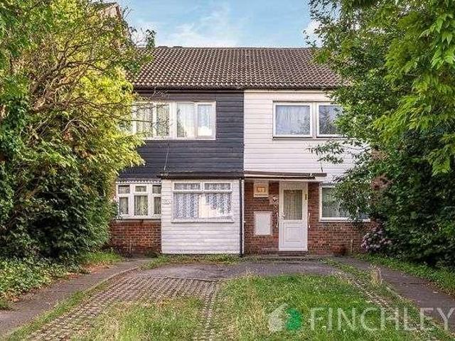 4 bed property for sale