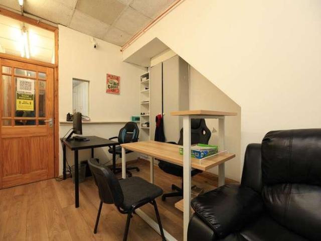 4 bed property for sale