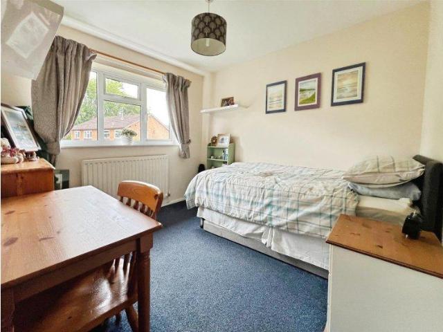 4 bed property for sale