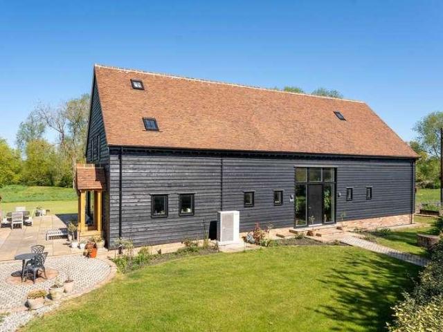 4 bed property for sale