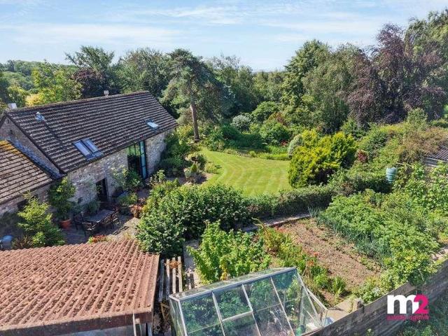4 bed property for sale