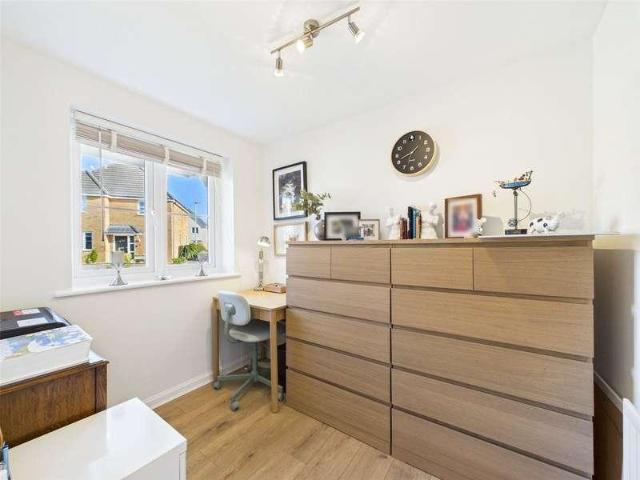 4 bed property for sale
