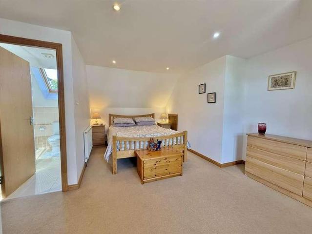 4 bed property for sale