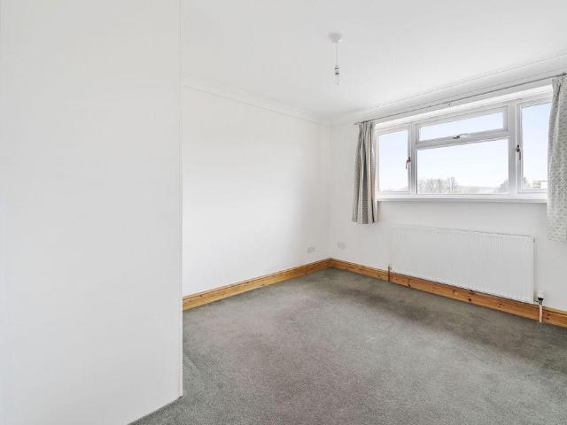 4 bed property for sale
