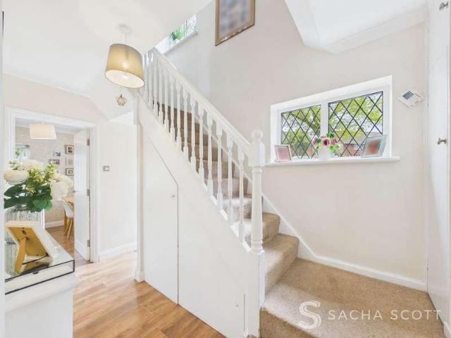 4 bed property for sale