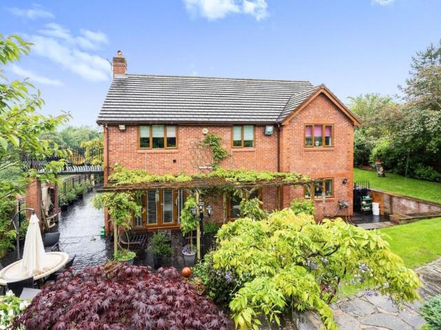 4 bed property for sale