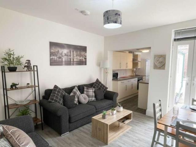 4 bed property for sale