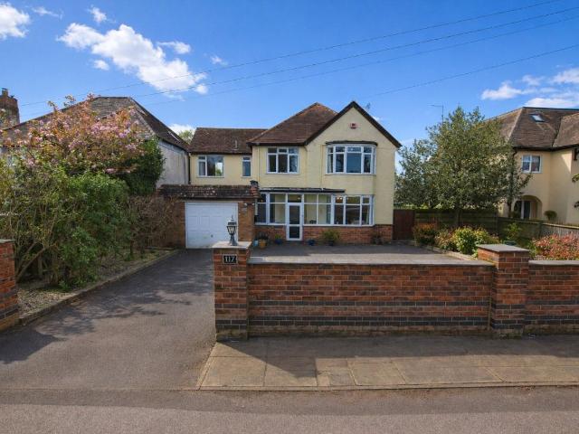 4 bed property for sale