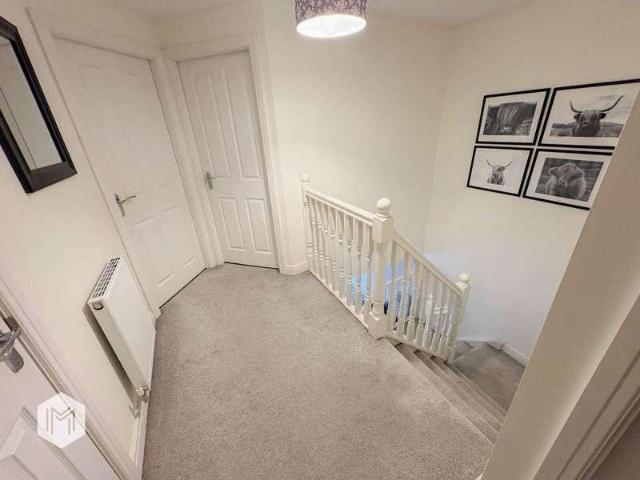 4 bed property for sale