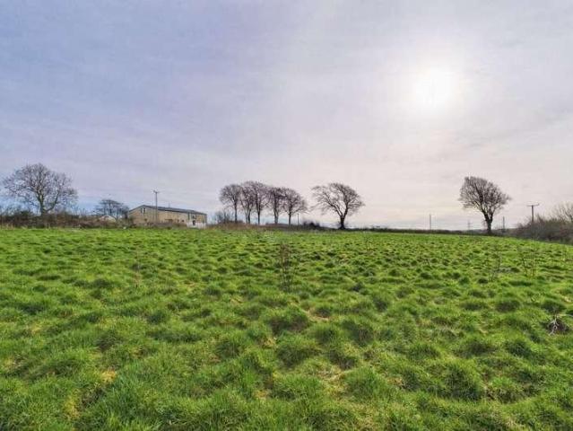 4 bed property for sale