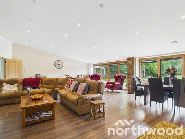 4 bed property for sale