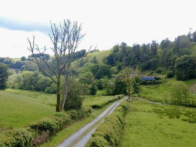 4 bed property for sale