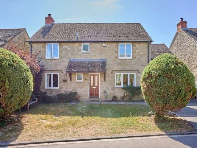 4 bed property for sale