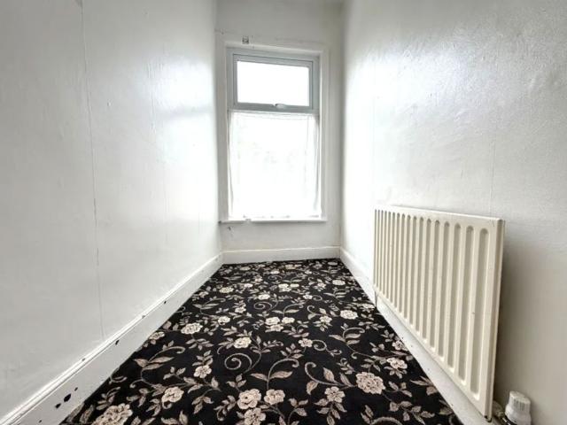 4 bed property for sale
