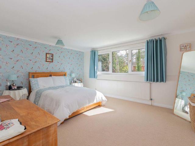 4 bed property for sale