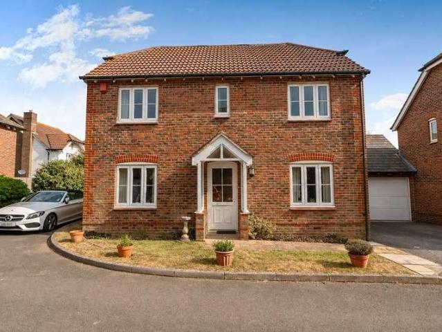 4 bed property for sale