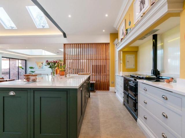 4 bed property for sale