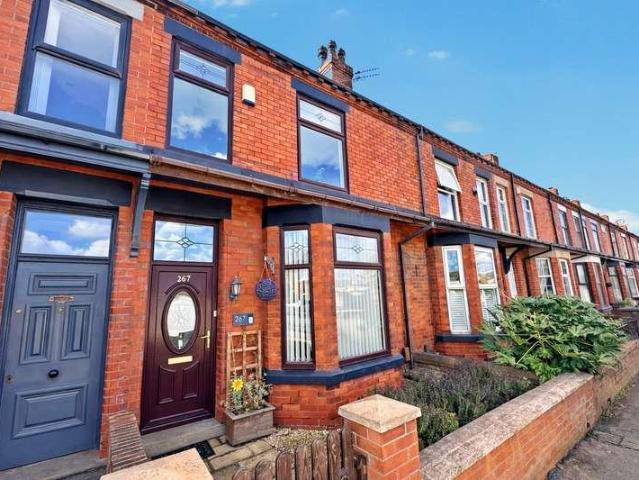 4 bed property for sale