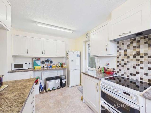 4 bed property for sale