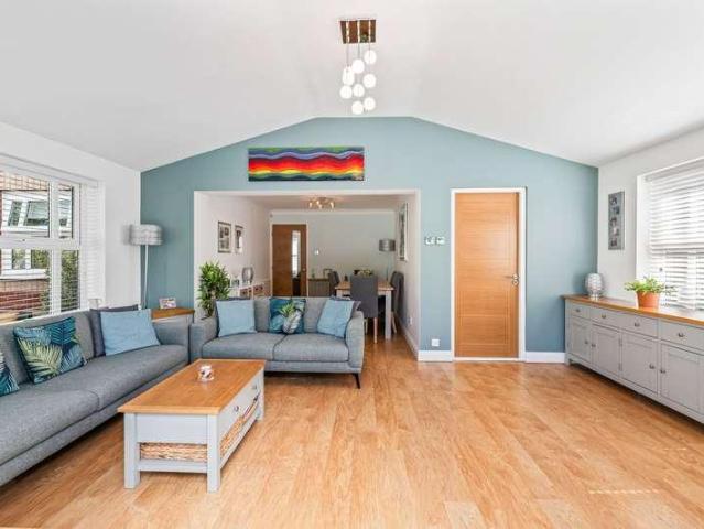 4 bed property for sale
