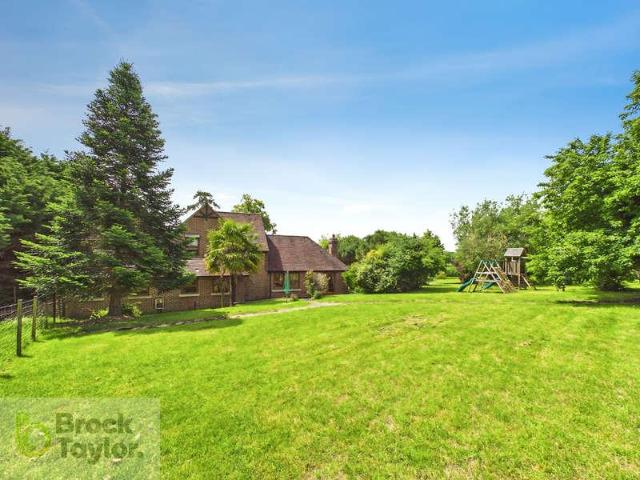 4 bed property for sale