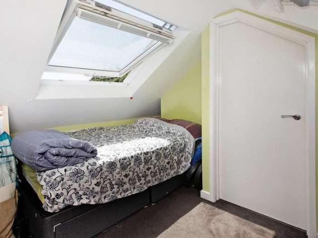 4 bed property for sale