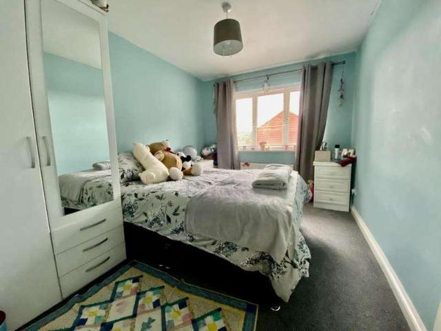 4 bed property for sale