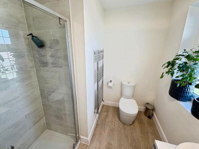 4 bed property for sale