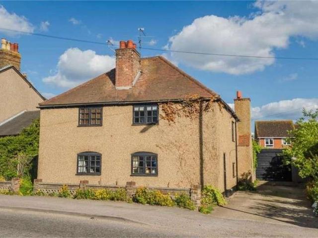 4 bed property for sale