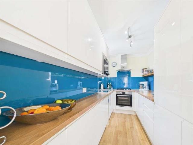 4 bed property for sale