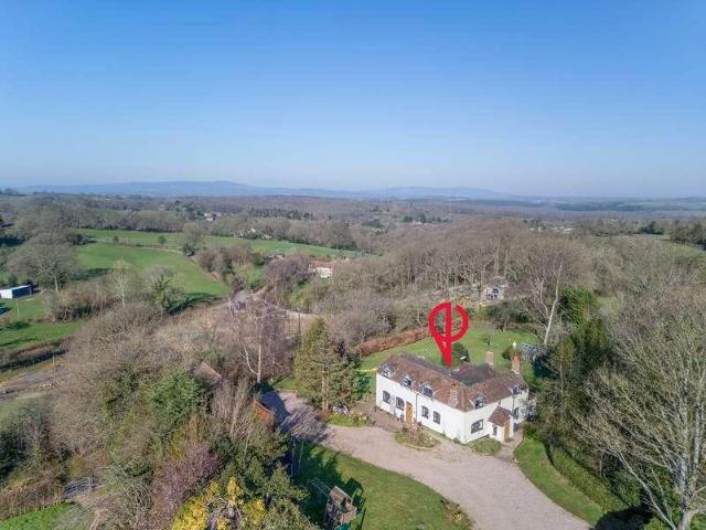 4 bed property for sale